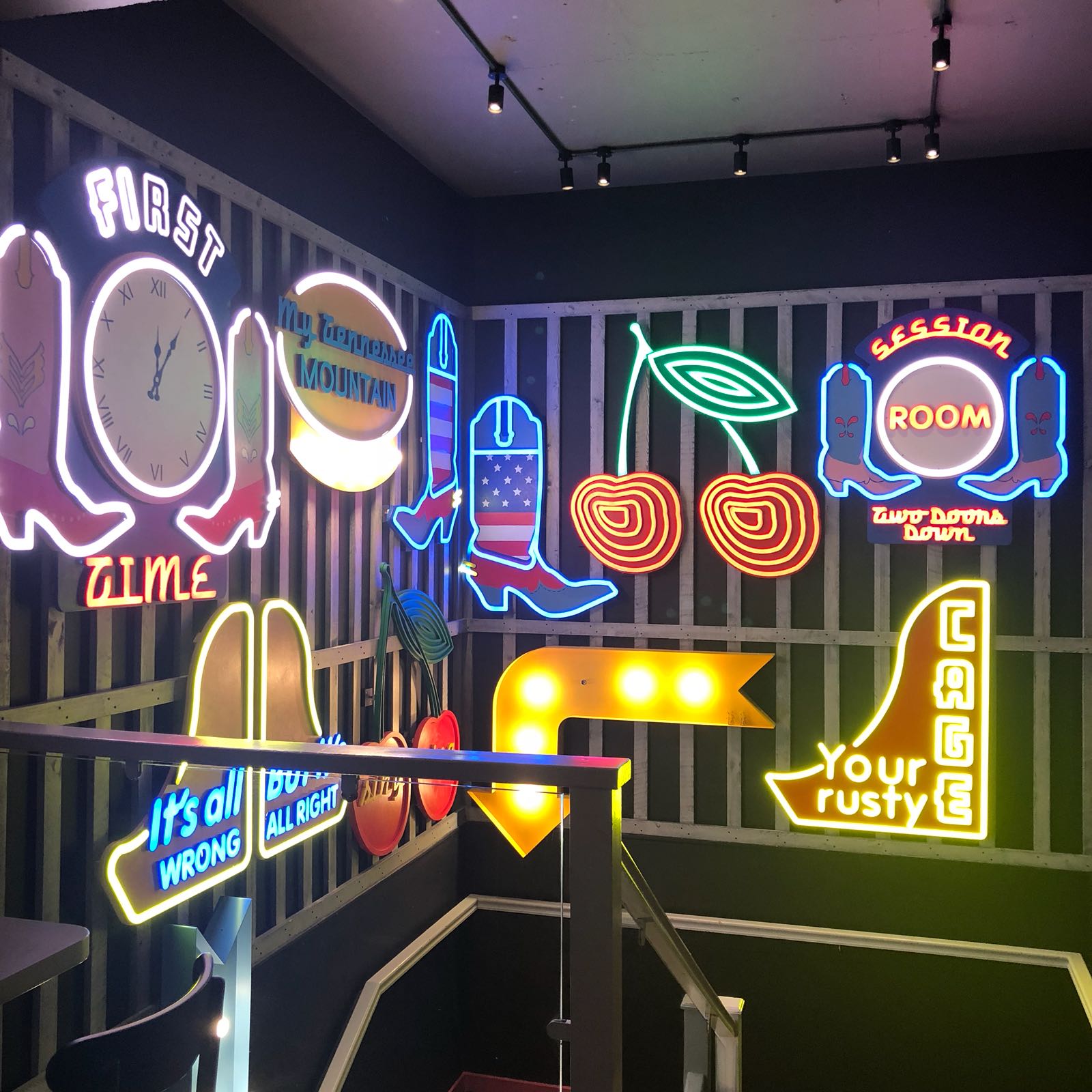Absurd Bird, Glasgow – Alfie FoodWala